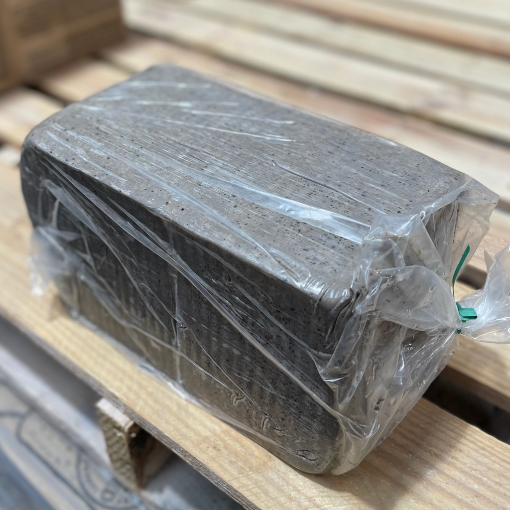 WED Clay EM217 - Barnes New Zealand